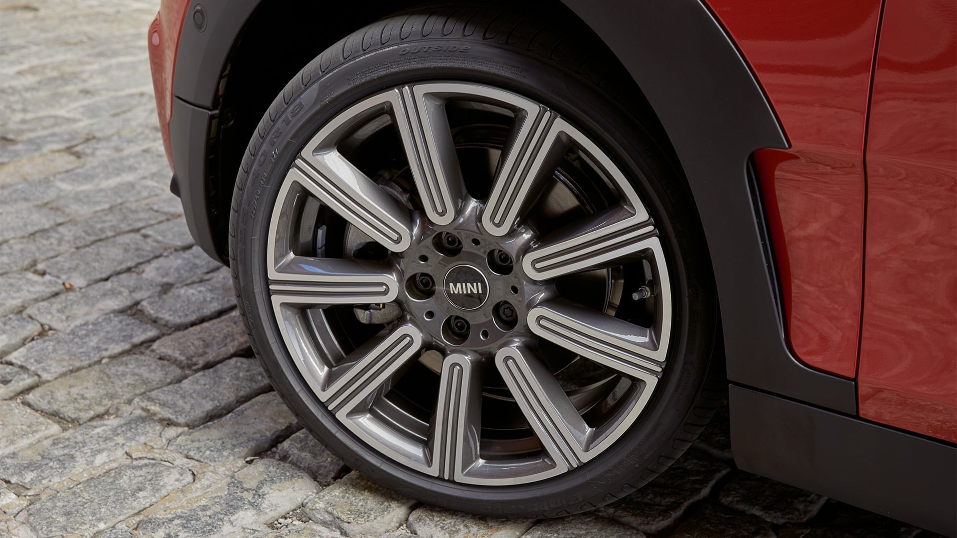 MINI Tyrelabel - the perfect tyres for your MINI | MINI UK
