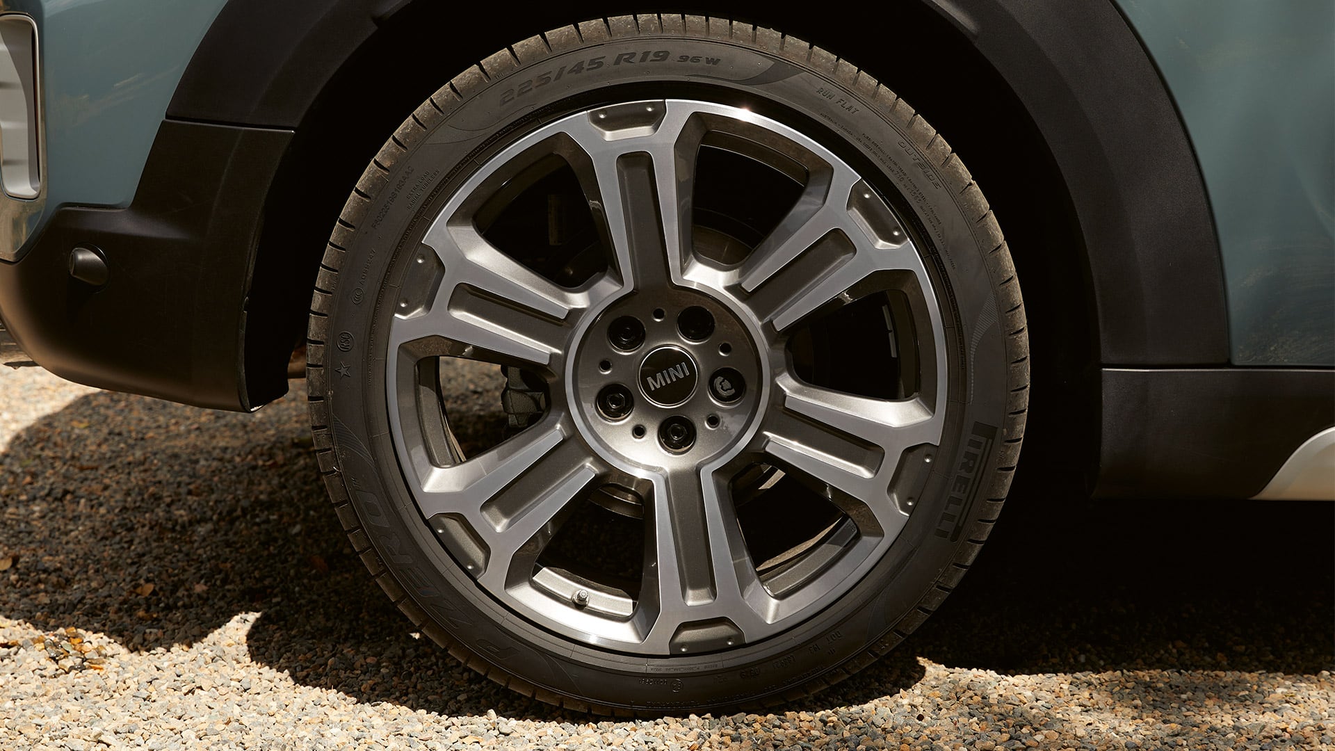MINI Tyrelabel - the perfect tyres for your MINI | MINI UK