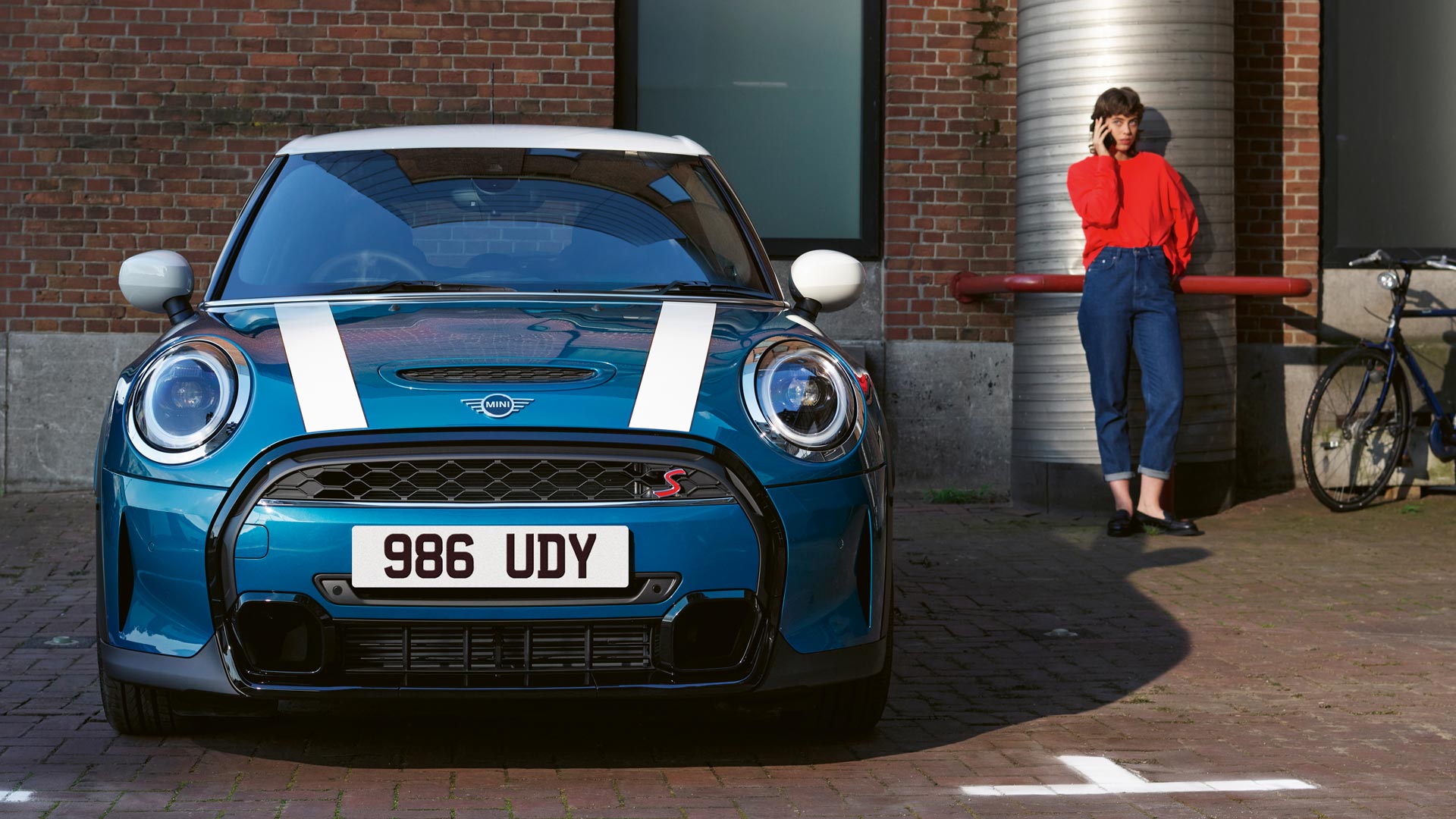Smaller Business Car Leasing | MINI UK