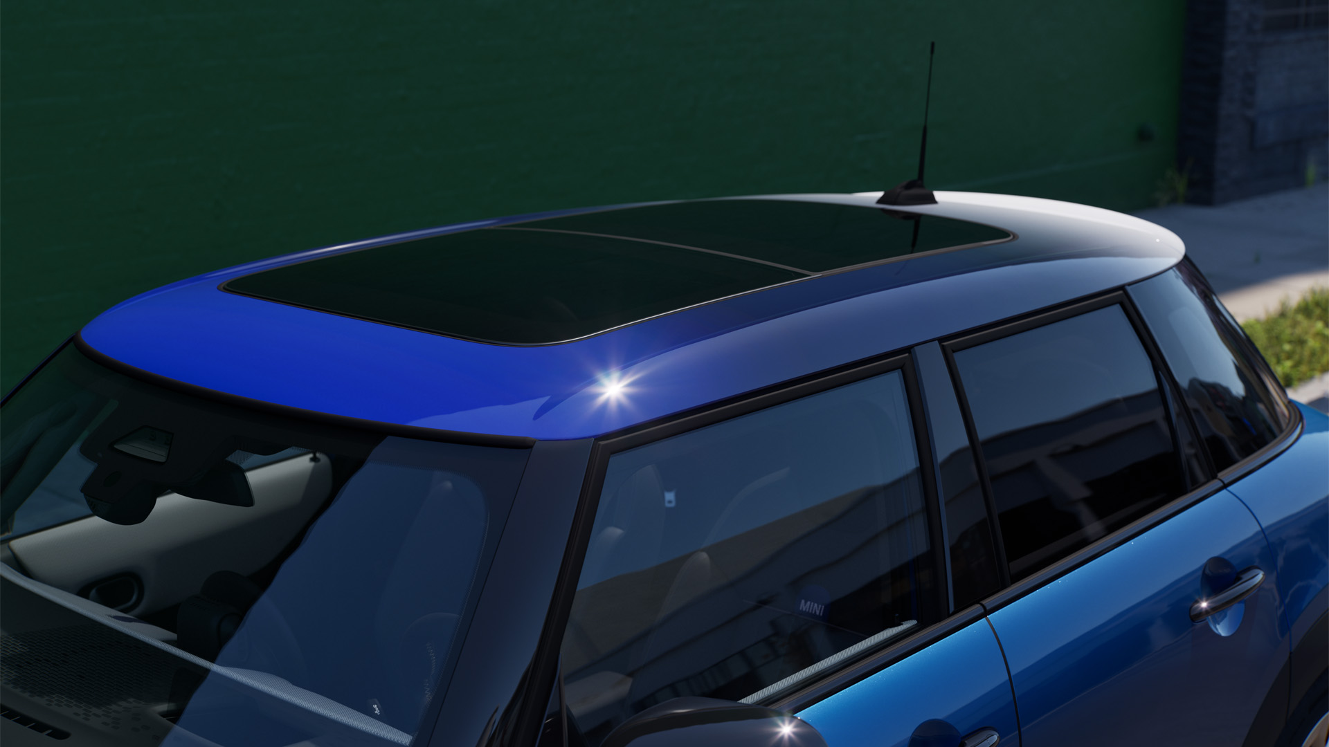 MINI Cooper 5-door Reviews | Electric Cars | MINI UK
