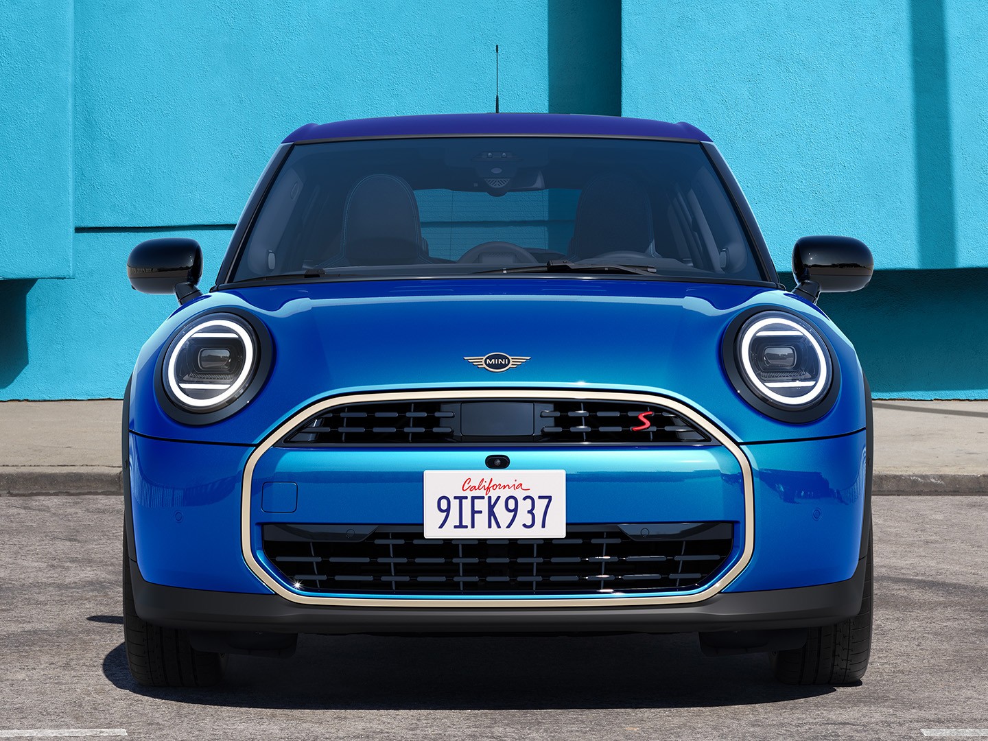 MINI Cooper 5-door Reviews | Electric Cars | MINI UK