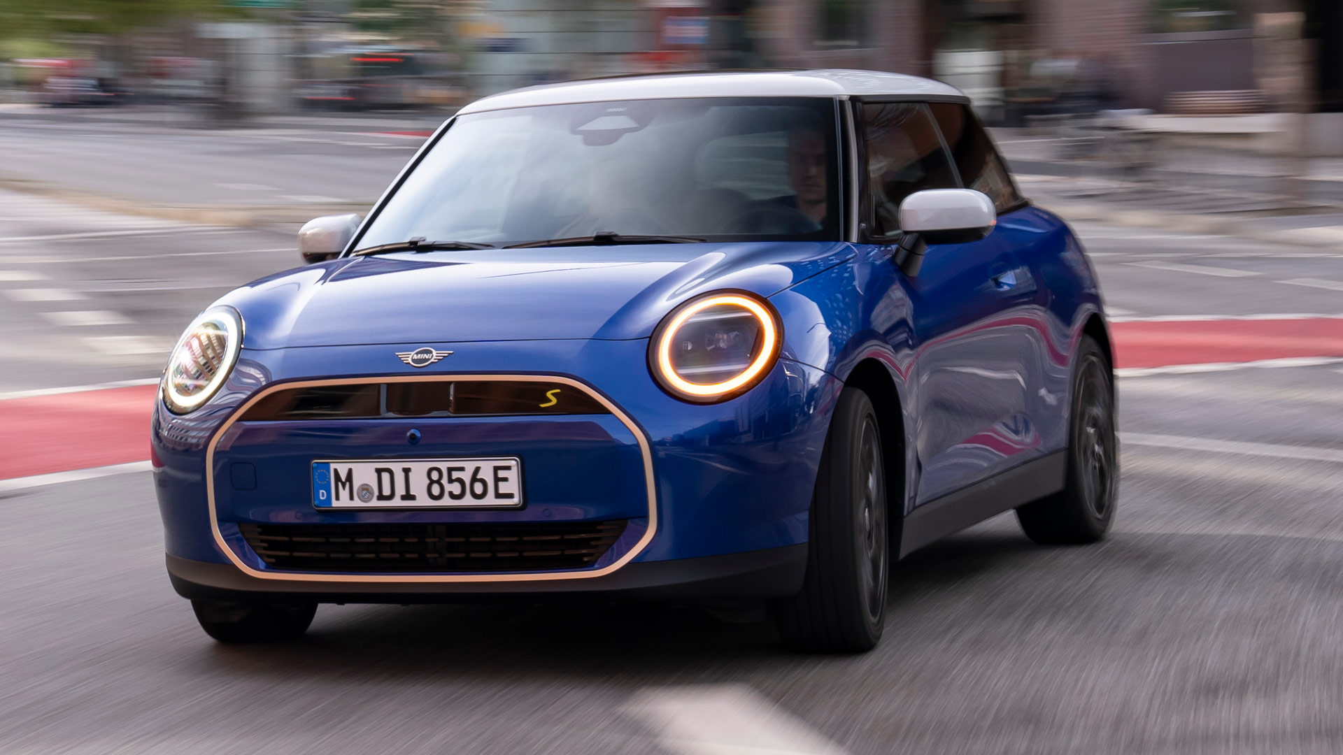 The MINI Electric Pacesetter Wins GQ Track Car of the Year