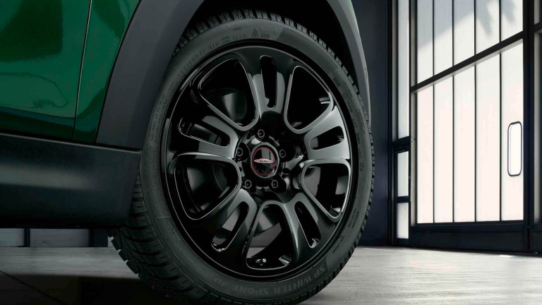 Wheel and Tyre Accessories | Genuine MINI Parts | MINI UK