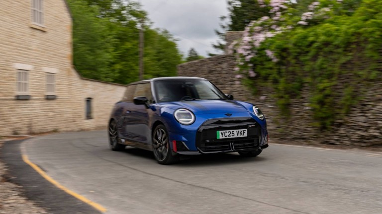 Smaller Business Car Leasing | MINI UK