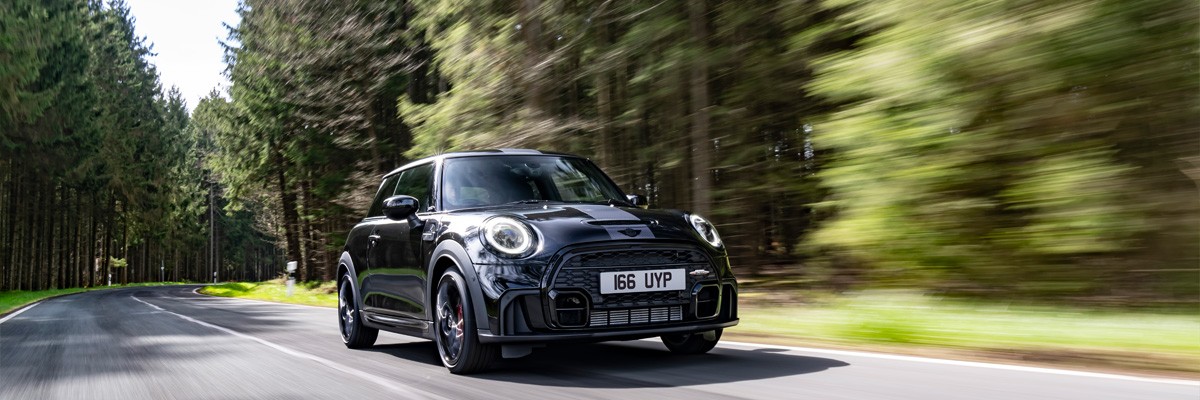 MINI JCW 1 To 6 Edition – Performance Hot Hatch | MINI UK