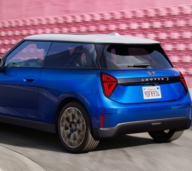 All-electric MINI Cooper Reviews | MINI UK