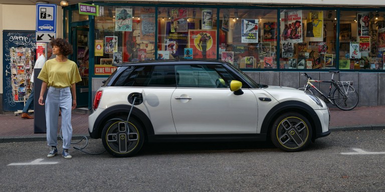 Approved Used MINI Electric | MINI UK