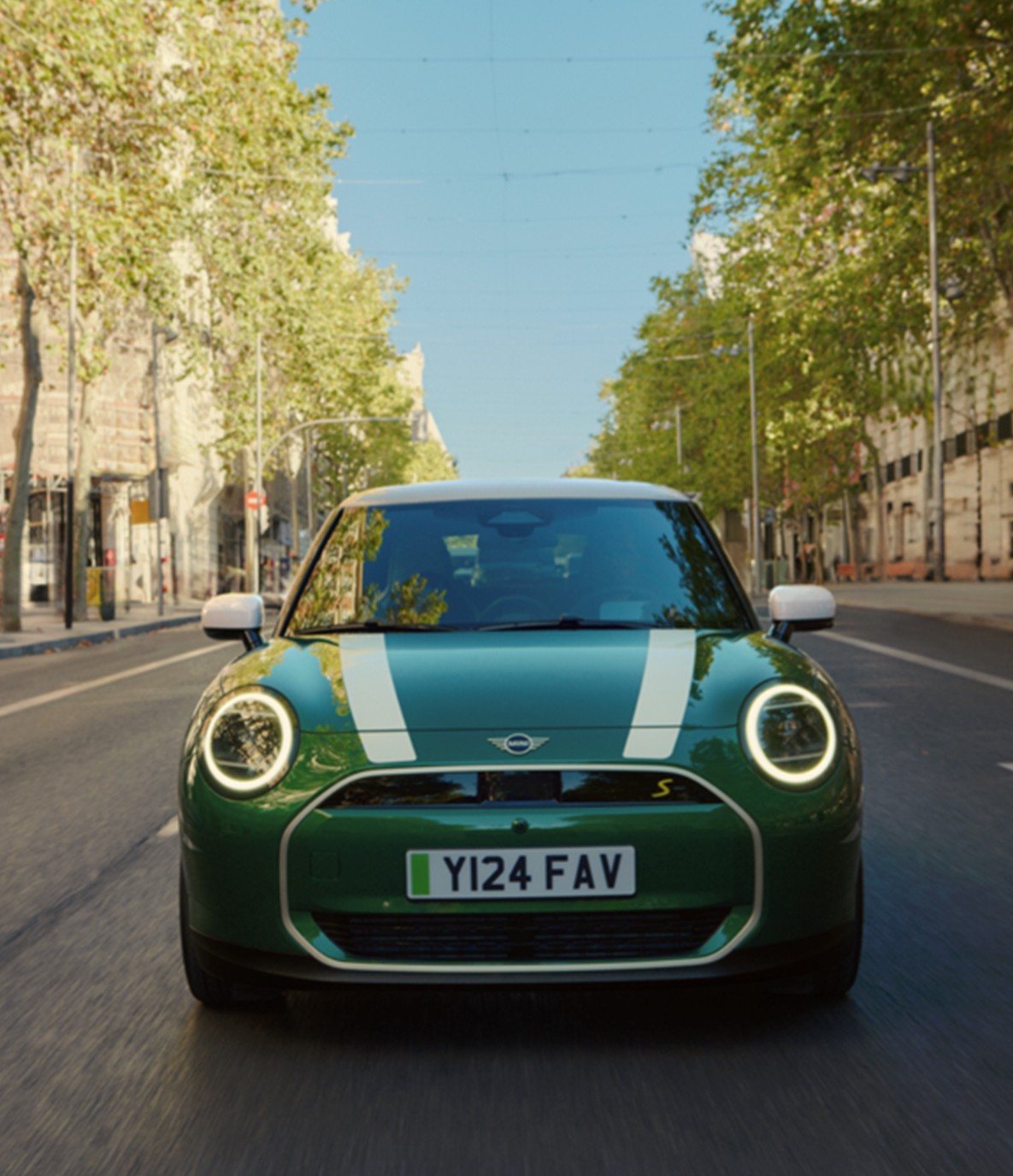 2026 MINI Cooper 3-Door Hatchback - Model & Interior