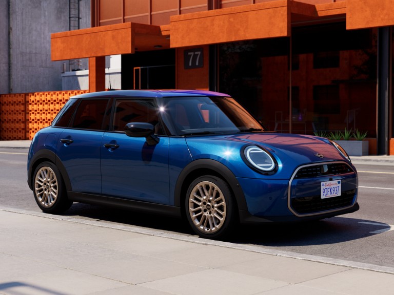 MINI Cooper 5-door Reviews | Electric Cars | MINI UK